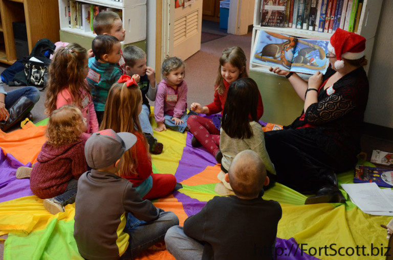 Public Library provides Christmas party for local children | Fort Scott Biz