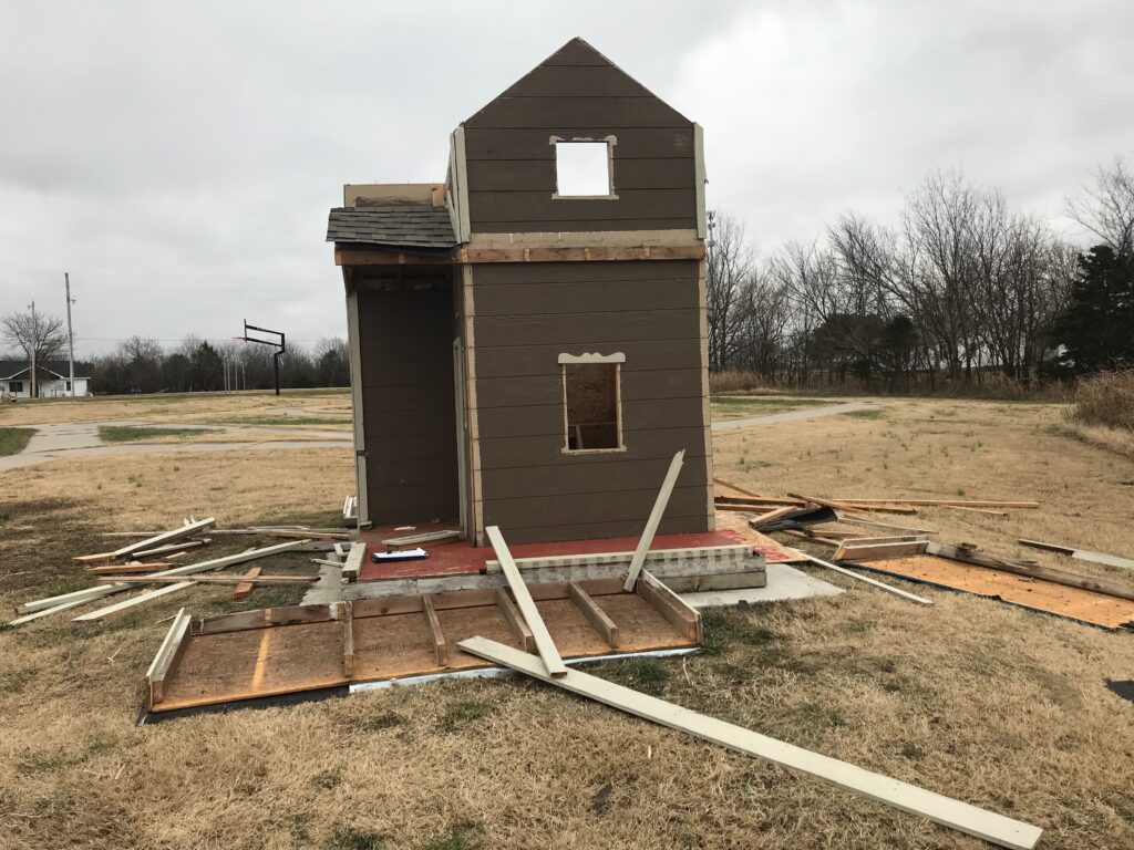 Ellis Park Playhouse Vandalized This Past Weekend | Fort Scott Biz