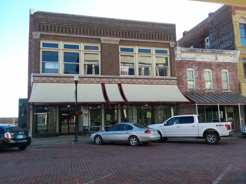 County Accepts Bids on The Kress Building | Fort Scott Biz